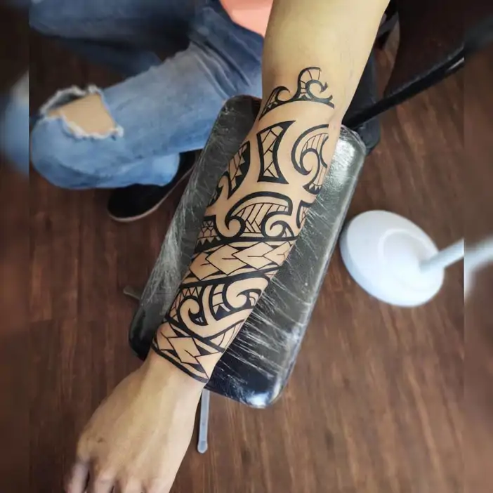 25 tatuajes en el brazo para hombre y mujer: pequeños, en color, trazo ...