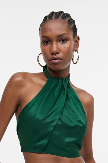 14 vestidos y tops con escote halter que llevan las danesas a diario ...