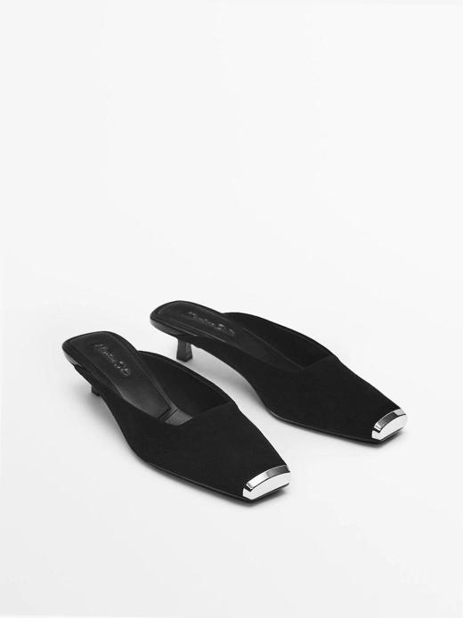 14 zapatos con punta cuadrada para tus looks de oficina en septiembre