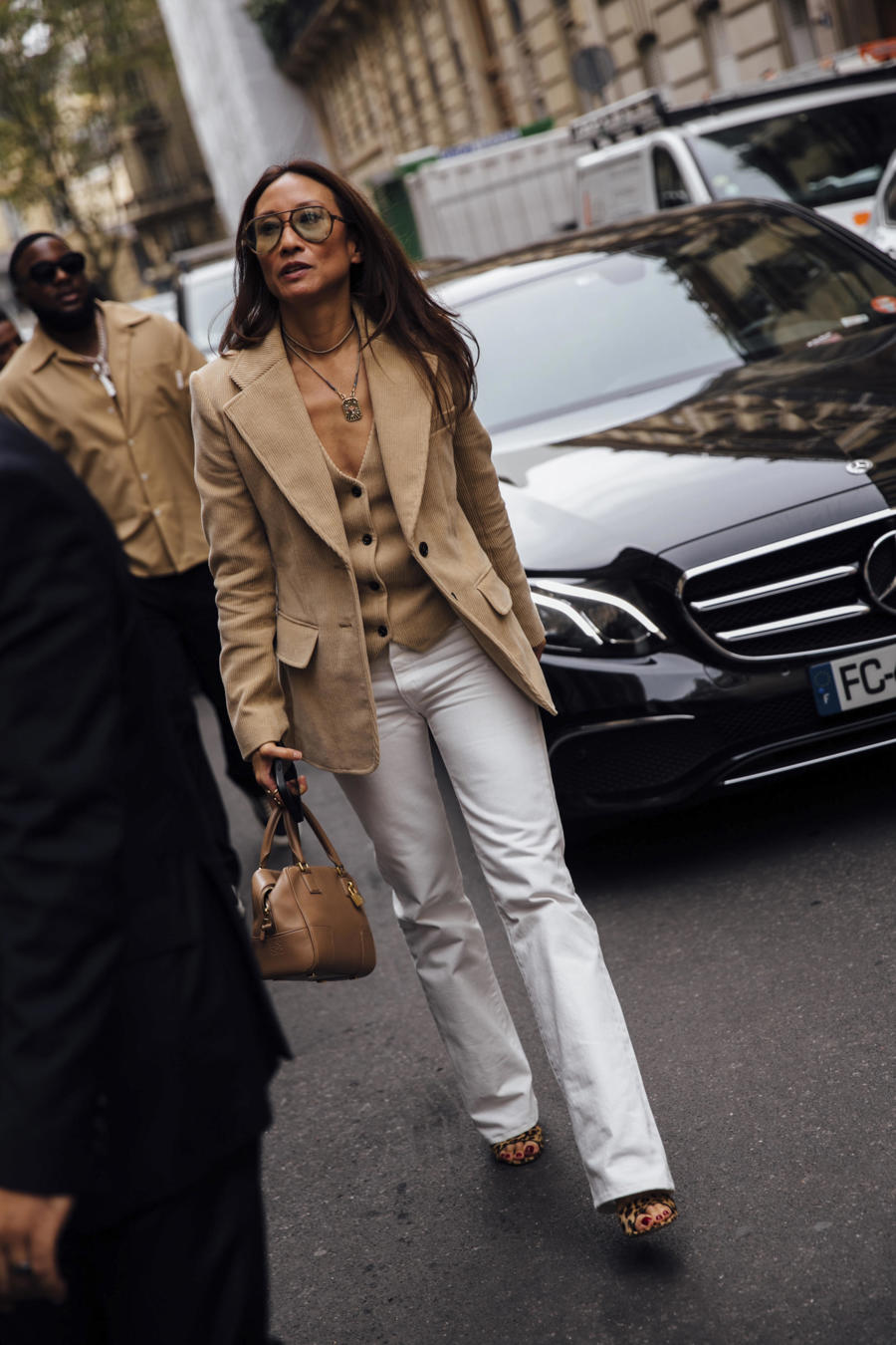 Cómo vestir para una cena informal: trucos e ideas sencillas