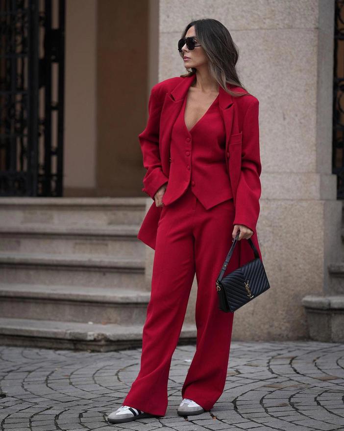 Cómo vestir en una comida de empresa: 12 looks elegantes pero cómodos ...