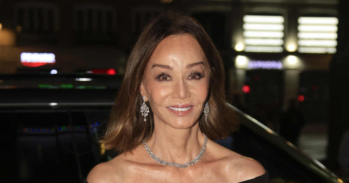 Isabel Preysler (74 años): “Empecé desde muy joven a cuidar mi piel ...