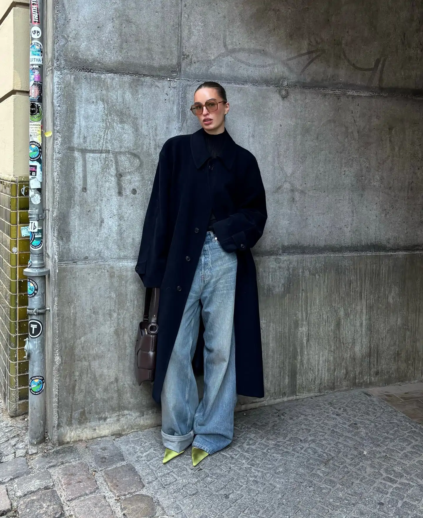 10 looks elegantes con vaqueros: ponibles y prácticos