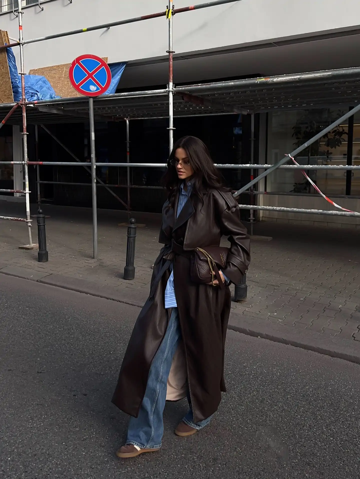 10 looks elegantes con vaqueros: ponibles y prácticos