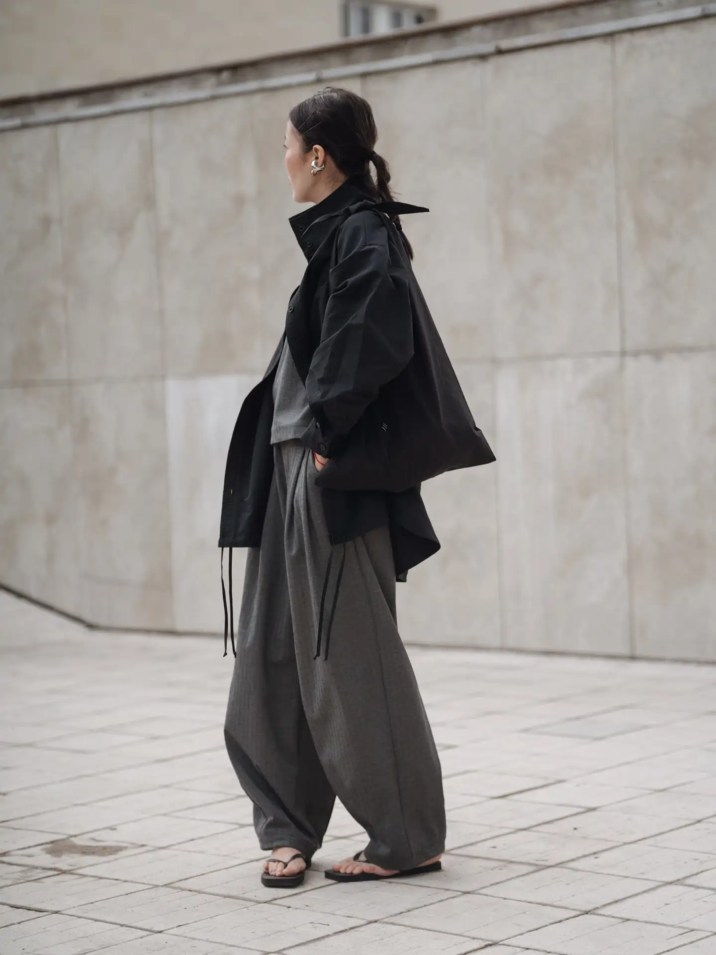 Cómo llevar los pantalones balloon: 10 ideas de street style que me ...