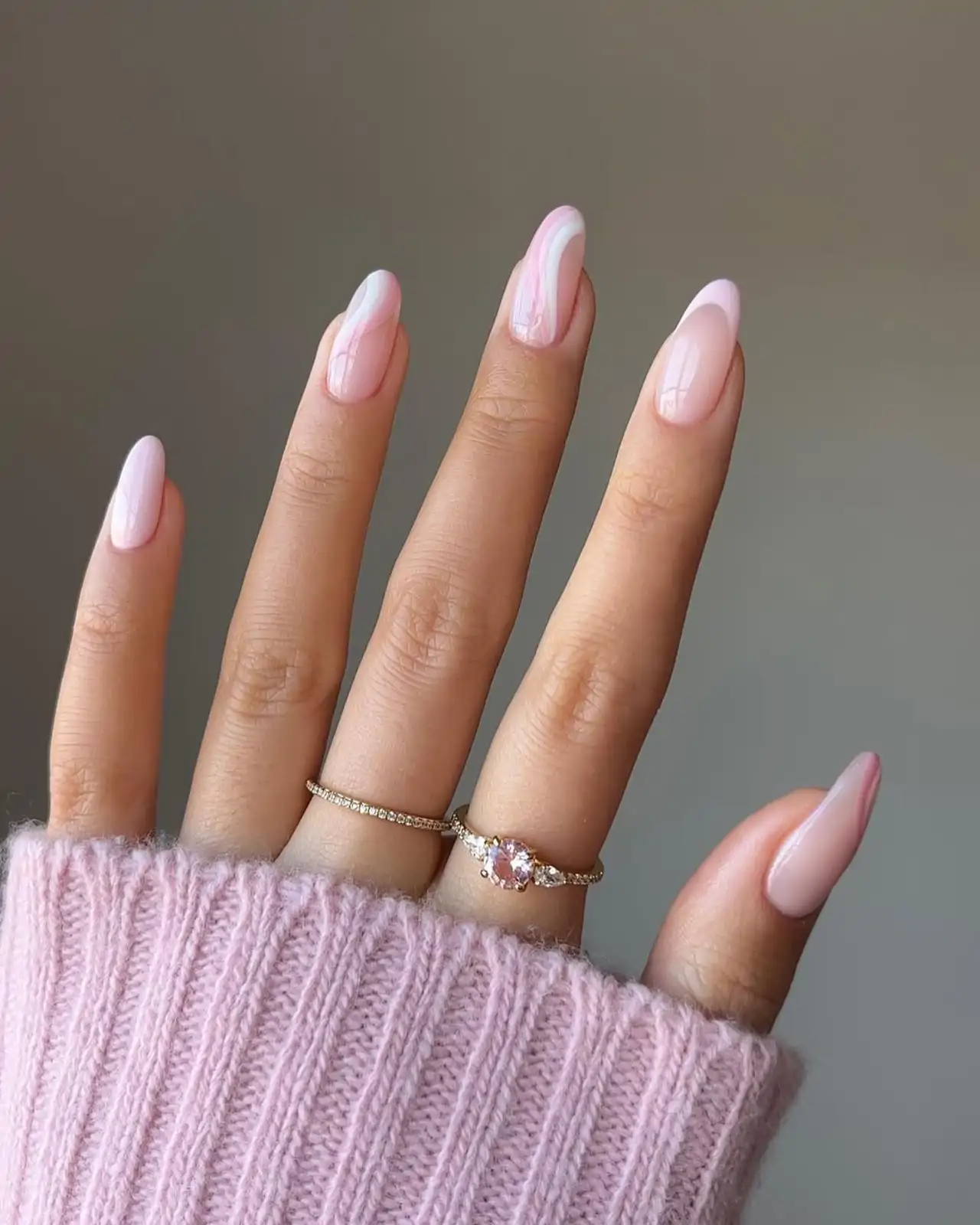 10 ideas de uñas rosa pastel que querrás llevar en cualquier época del año