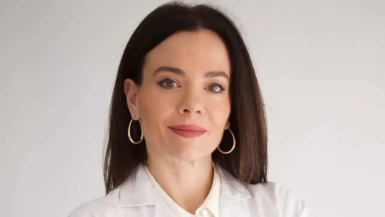 Helena Rodero, farmacéutica: “Cada persona debe lavar su cabello según ...