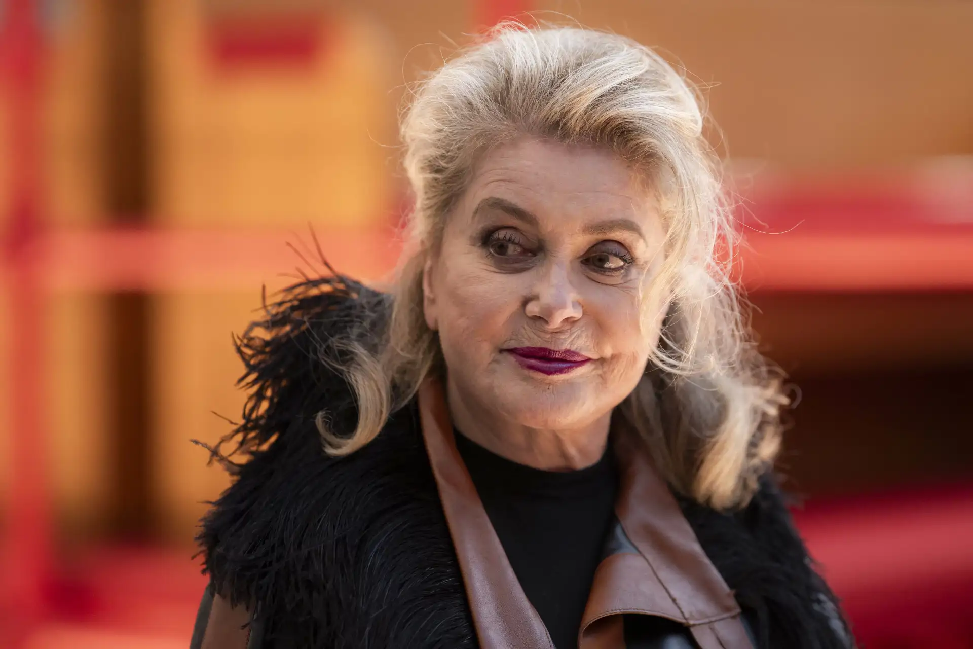 Catherine Deneuve (82 años). "Mi madre nos decía que el sol no era muy ...